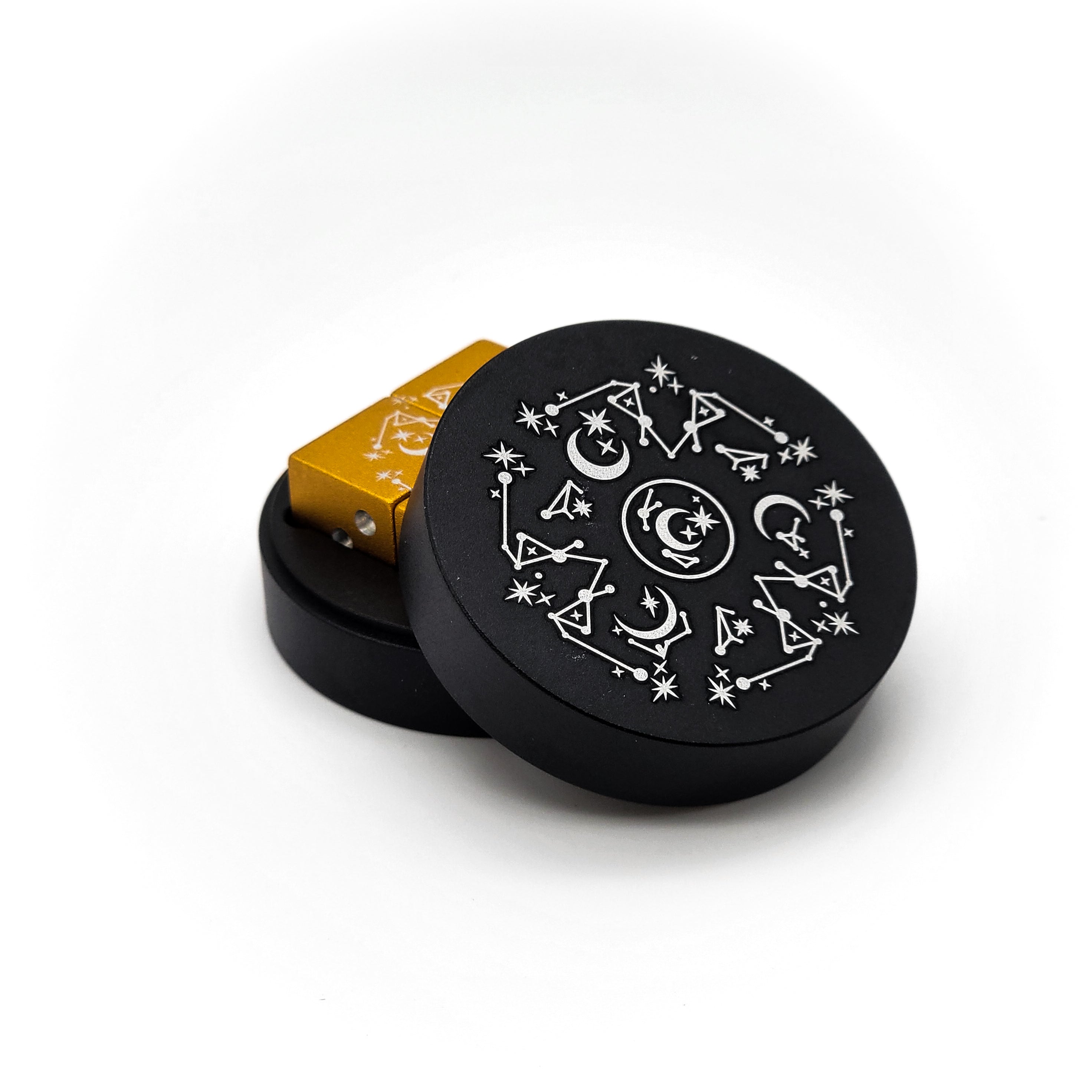 Constellation Glyphic Appreciation Puck and 4d6 Set – Level Up Dice Aus
